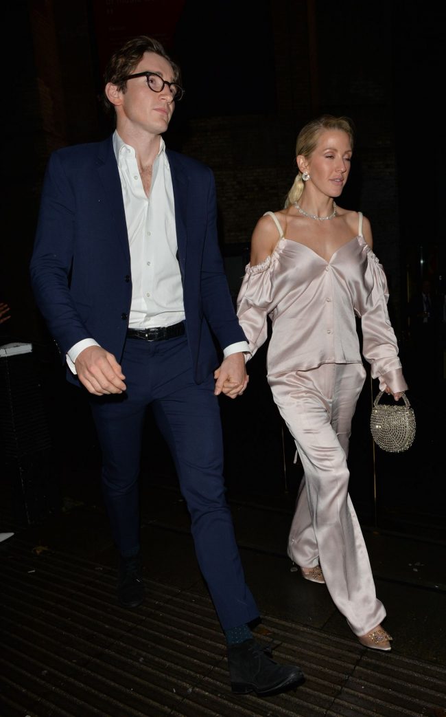 Ellie Goulding Braless 26 Photos Thesextube